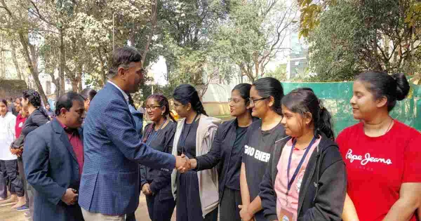 बीआईटी मेसरा लालपुर यूनिट में चार दिवसीय खेल महोत्सव का शुभारंभ, टग ऑफ ...